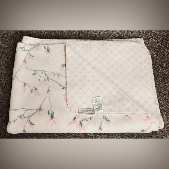 Laura Ashley | Bedding | Laura Ashley Pink Flower Floral Oversized ...